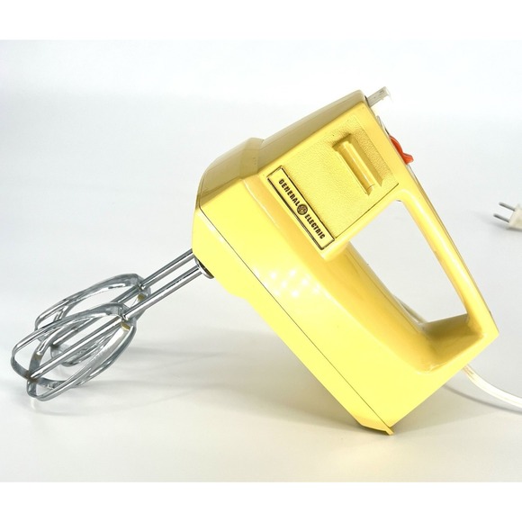 Kitchen | Vintage 197s Ge 3 Speed Hand Mixer Harvest Gold M24 Tested ...